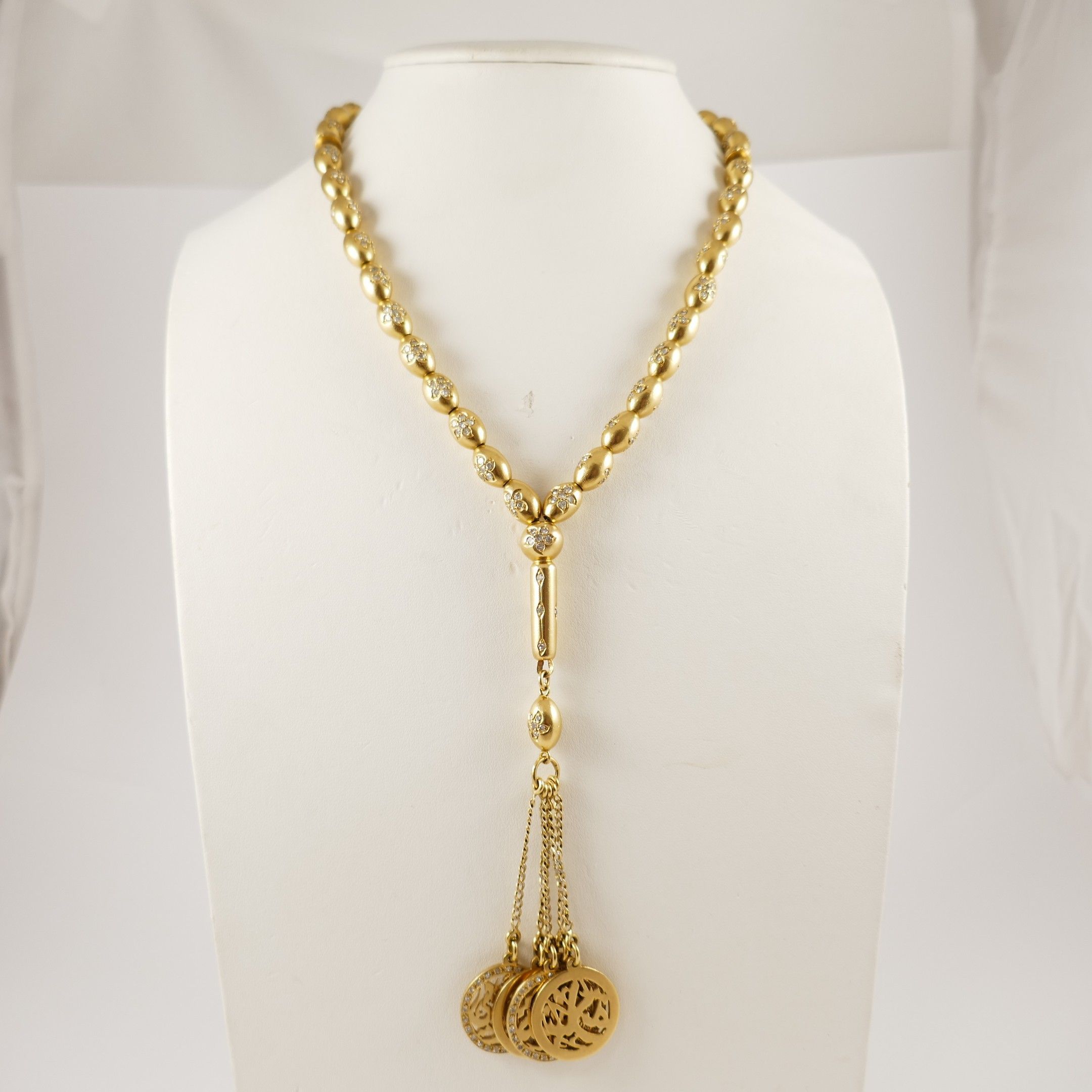 Chapelet musulman « Misbaha » en or 750 mil. serti | Bijoux | Ventes ...