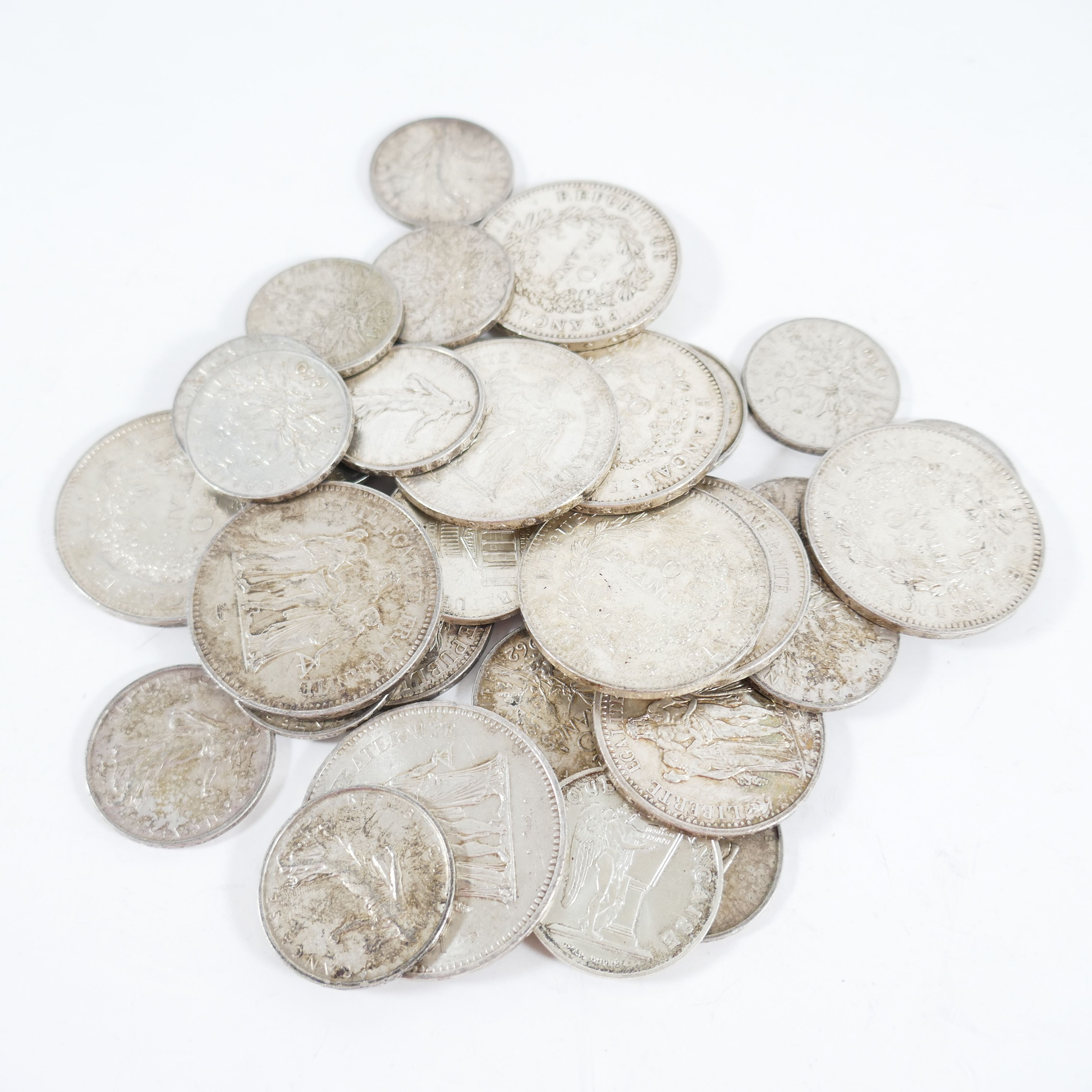 30 pièces françaises en argent | Bijoux | Ventes aux enchères